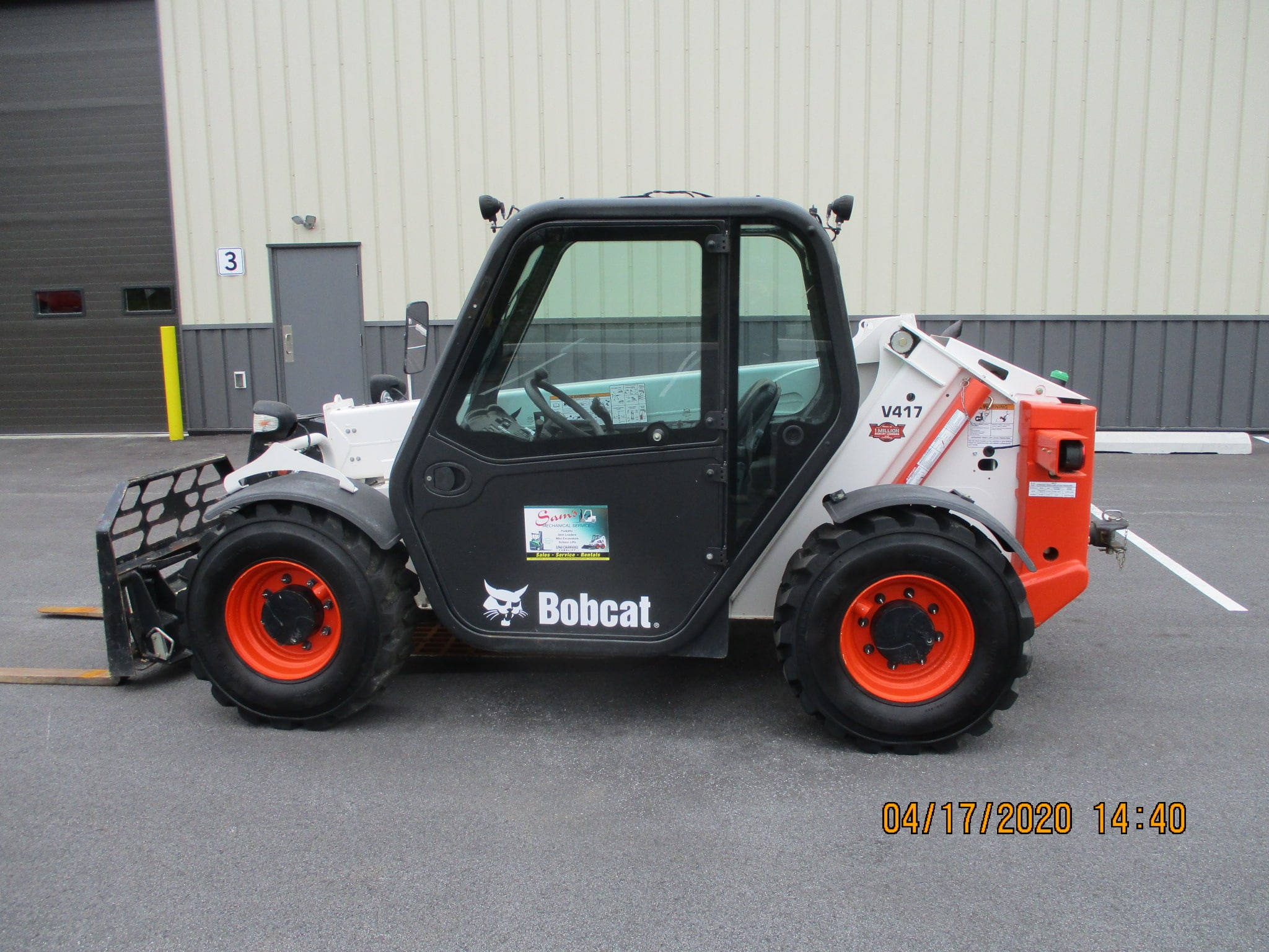 What You Need to Know about the Seven Forklift Classifications