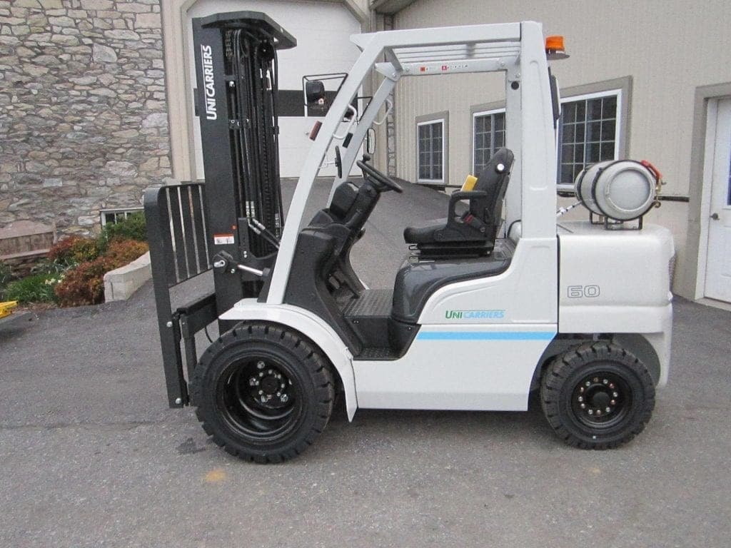 4 Big Tips for Buying a Used Forklift - Sam's Mechanical Service